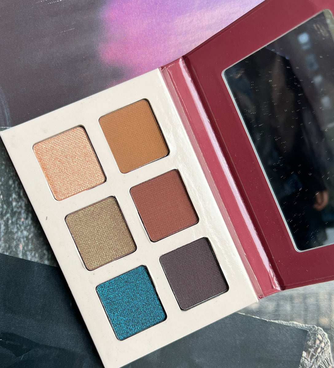 Simply Red Eye Shadow Palette – Terri Tomlinson